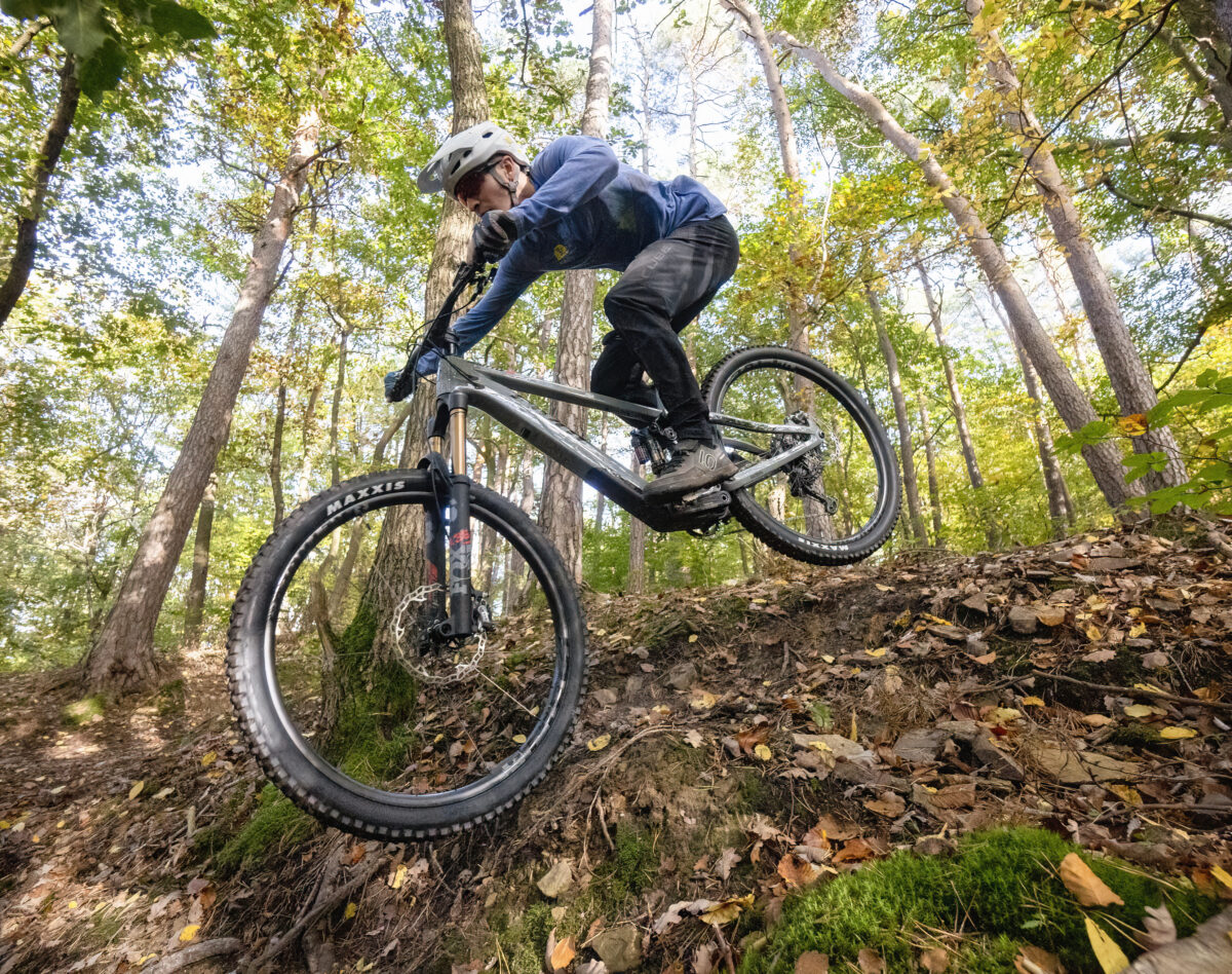 Pivot Shuttle SL Review - emtb-test.com